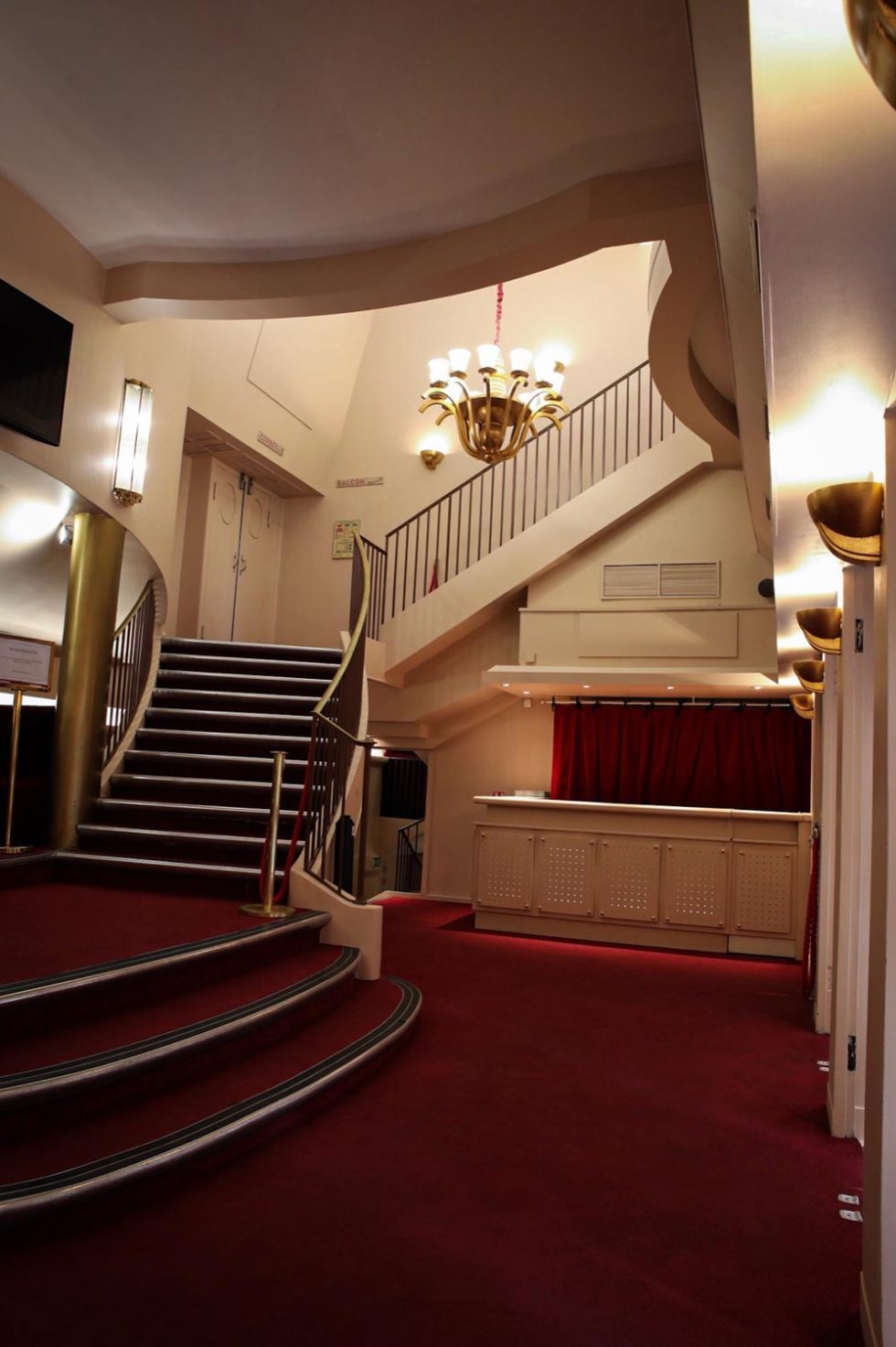Privatisation | Théâtre des Mathurins